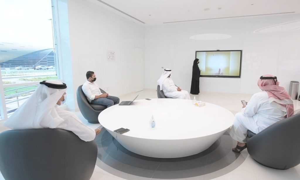 Dubai Municipality enhances smart services at Manara Center